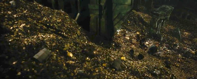How much gold is in Smaug’s hoard?
